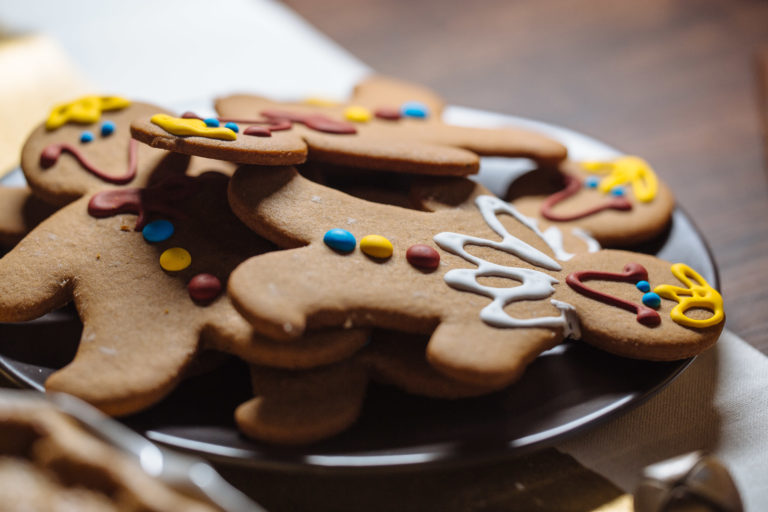 Gingerbread Men - 6 Pack | Eatzi's Market & Bakery